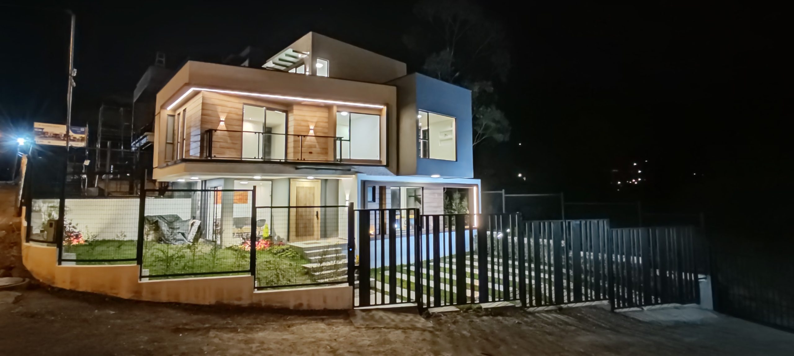 Casa de venta sector Challuabamba, Cuenca, Ecuador | Arrienda y Vende